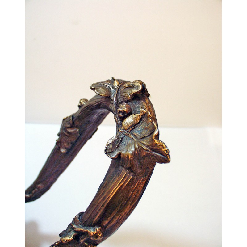 CENTRO DE BRONCE CON ASAS